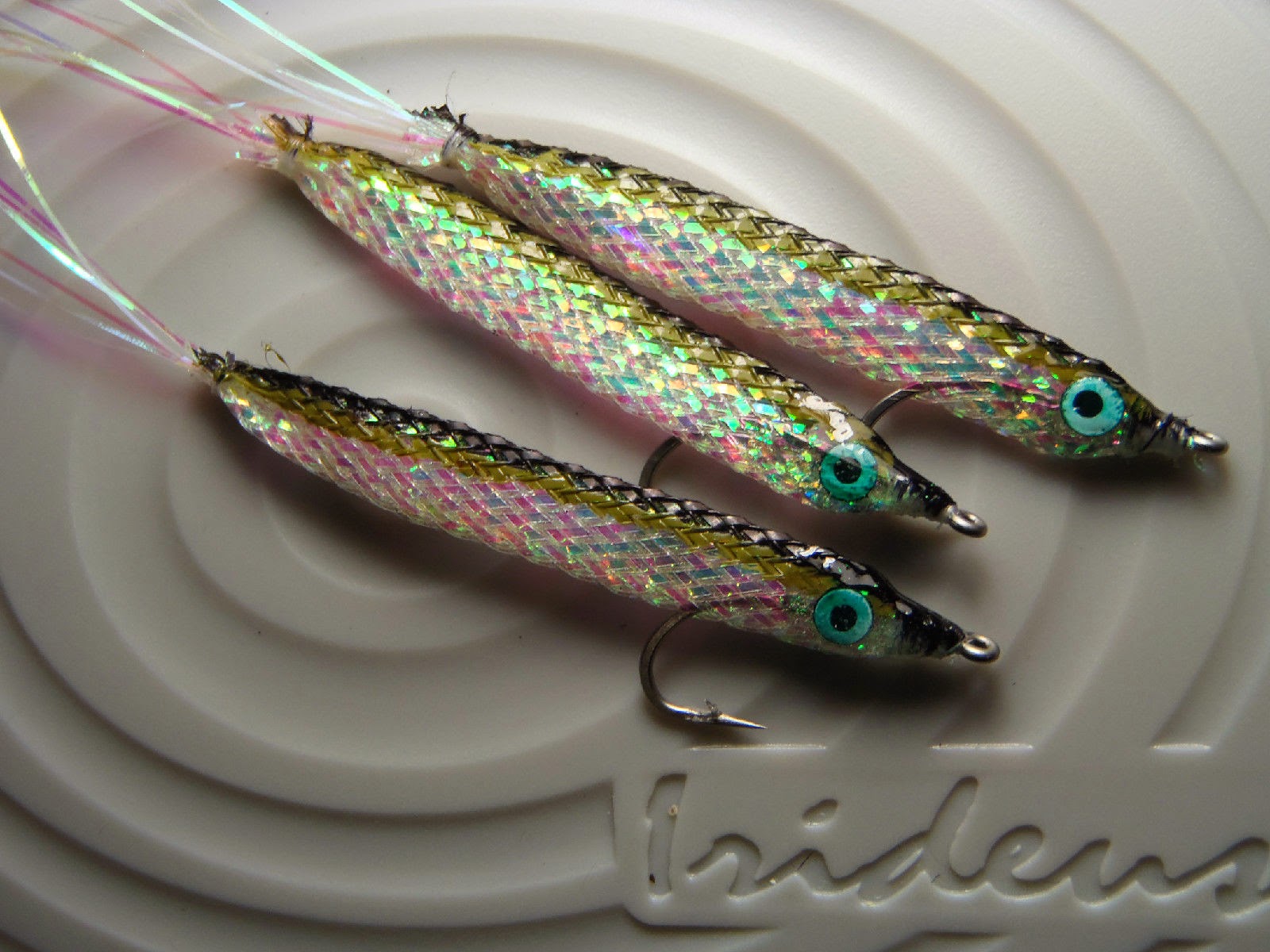 Irideus Fly Fishing Products: Irideus baitfish fly fishing fly pattern ...